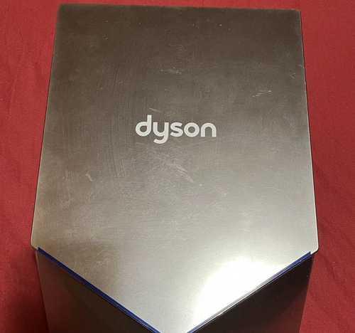 Сушилка для рук dyson