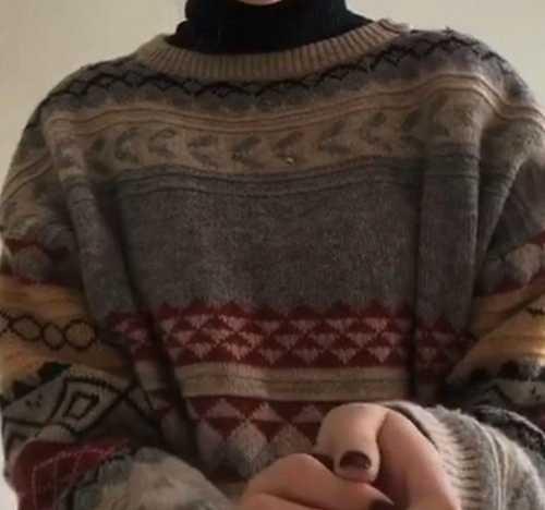 Свитер