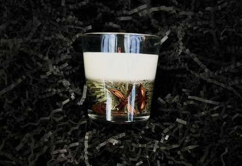 Ароматическая свеча в стакане