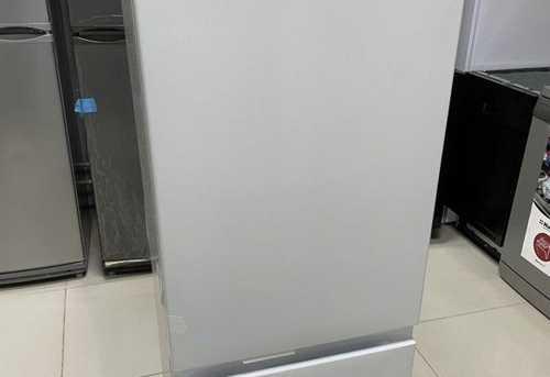 Холодильник двухкамерный HisenseRB222D4AW1