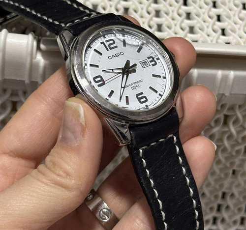 Наручные часы casio