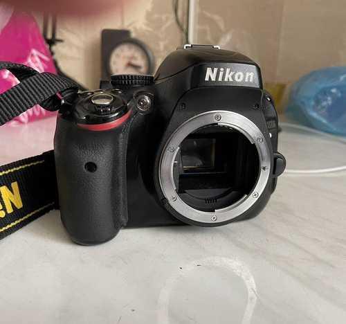 Nikon D5100 body