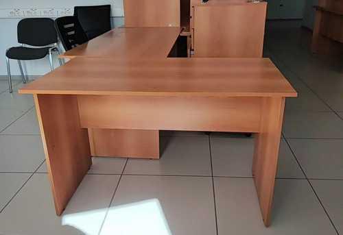 Мебель для офиса столы