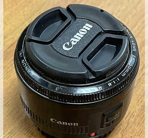 Объектив canon 50mm 1 8