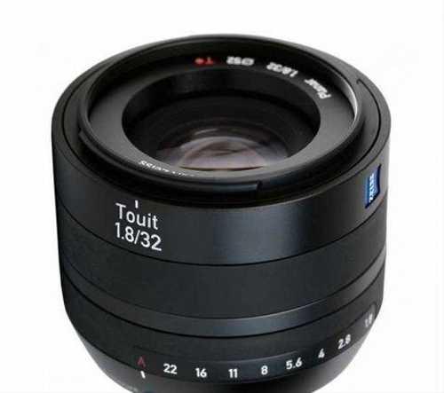 Zeiss Touit 32mm f/1.8 Fujifilm X-mount