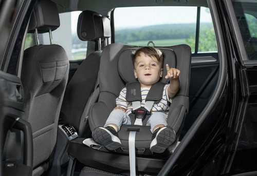 Автокресло Britax Römer Dualfix Plus Новое Серый