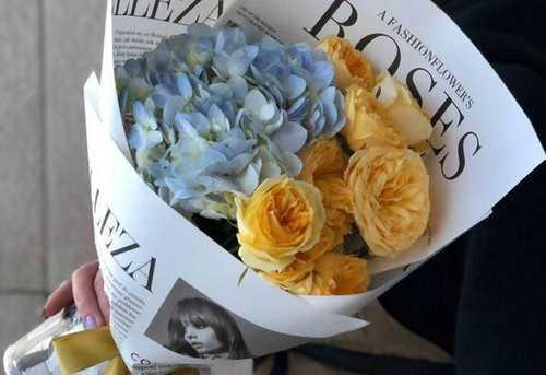 Букет цветов кустовые пионовидные розы,гортензия