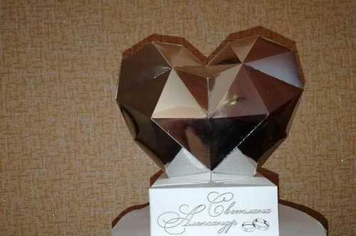 Скульптура полигональная "сердце"