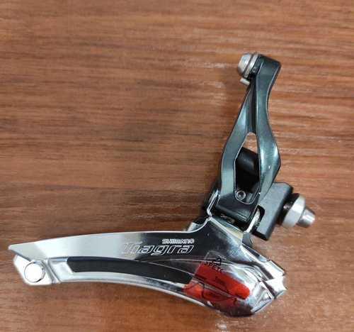 Передний переключатель shimano tiagra