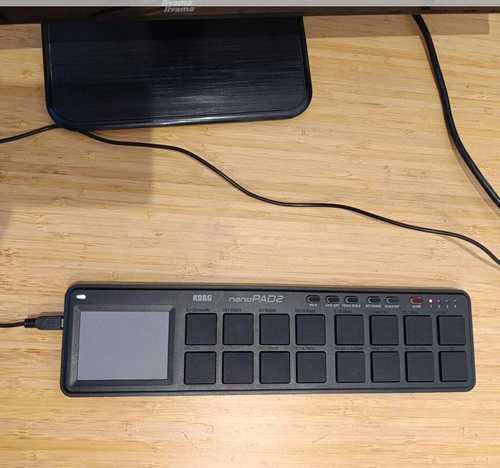 Midi контроллер korg nanoPAD2