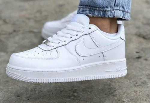 Nike Air Force 1 White Classic 07