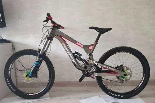 Велосипед Nukeproof Pulse DH Comp 2014