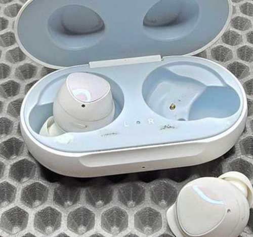 Наушники Samsung galaxy buds (SM-R140)