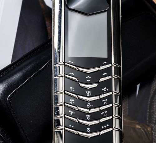 Телефон Vertu Signature M Design белое золото