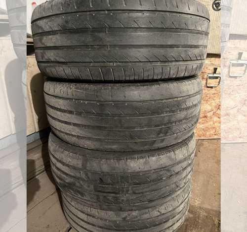 Advenza Coverer AC696 225/45 R18 и 255/45 R18 27B