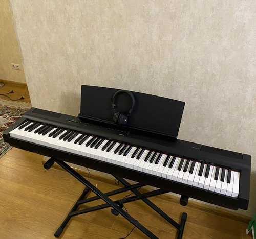 Цифровое пианино yamaha p125  стойка и наушники