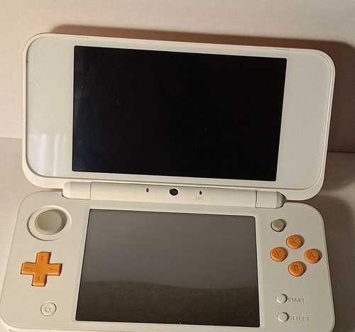 Портативная консоль New Nintendo 2DS XL с игрой