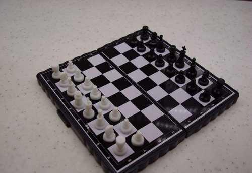 Шахматы,шашки,нарды на магнитной доске