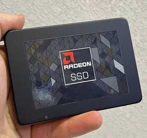 Накопитель 120GB SATA AMD Radeon R5 series