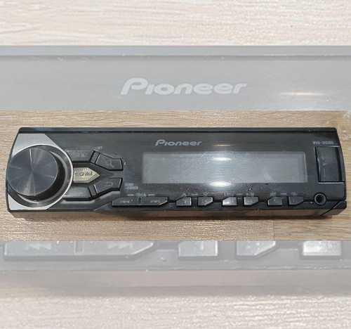 Магнитола Pioneer MVH-180UBG