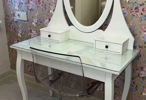 Туалетный столик с зеркалом белый и стулом