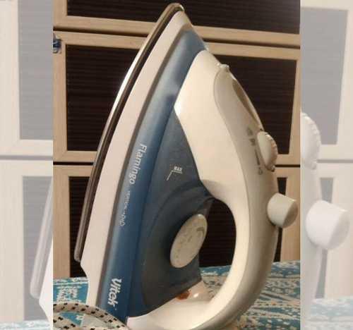 Утюг Vitek Flamingo Steam Iron VT-1207