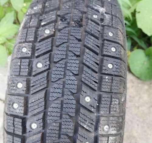 Ironman Polar Trax 205/70 R15