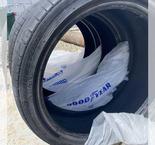 Bridgestone Potenza RE050A 235/40 R19 96Y