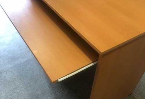 Письменный стол IKEA с полкой