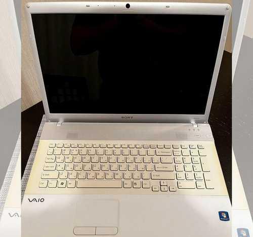 Ноутбук Sony vaio VPC-EF3E1R