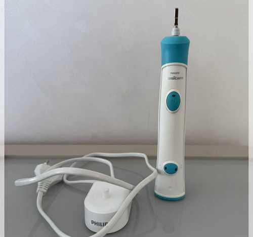 Электрическая зубная щетка philips sonicare