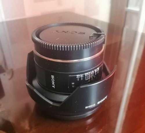 Объектив широкоугольный sony (model SAL 20F 28)