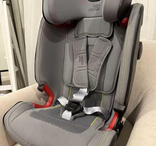 Детское автокресло Britax Romer Advansafix 9-36 кг