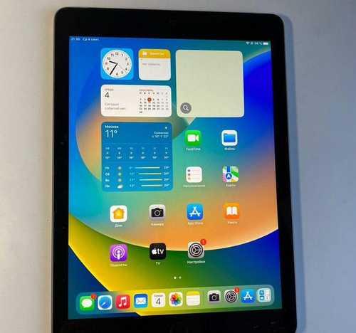 iPad 5-th 32gb sim,wi-fi Ростест