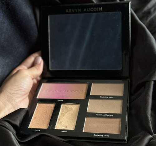 Палетка для контуринга лица kevyn aucoin