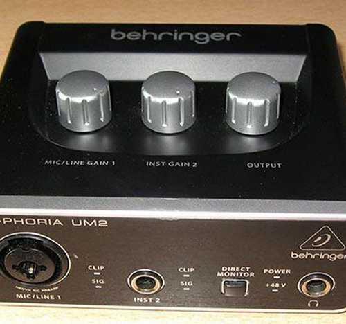 Внешняя звуковая карта behringer u-phoria UM2
