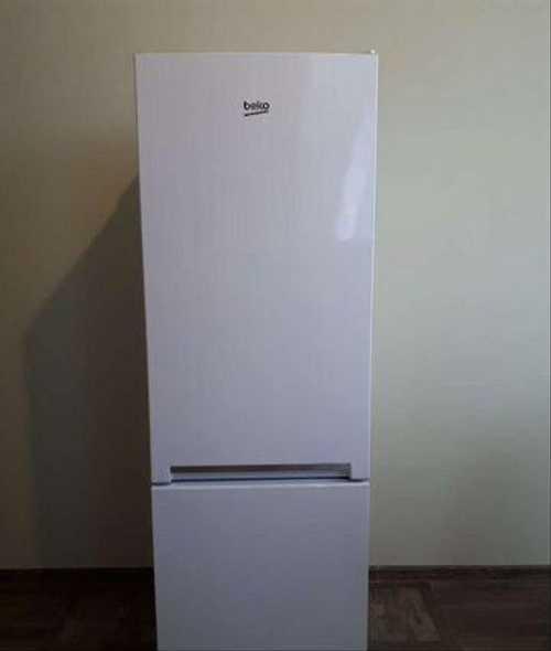 Холодильник с морозильником Beko cskdn6250ma0w бел