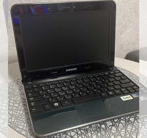Нетбук samsung N220 Plus