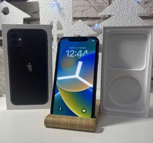 iPhone 11, 64 ГБ