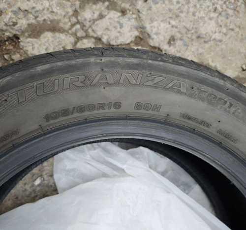 Bridgestone Turanza T001 195/60 R16C