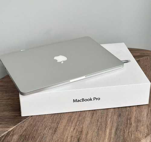 Apple MacBook Pro 13.3- inch 2014