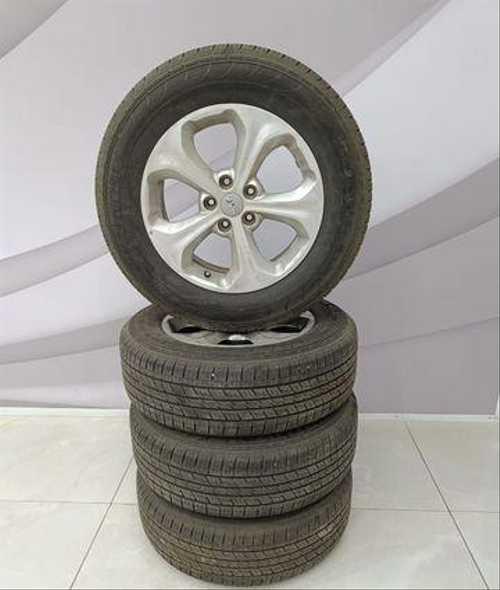 Kumho solus kl21 235-65 R17