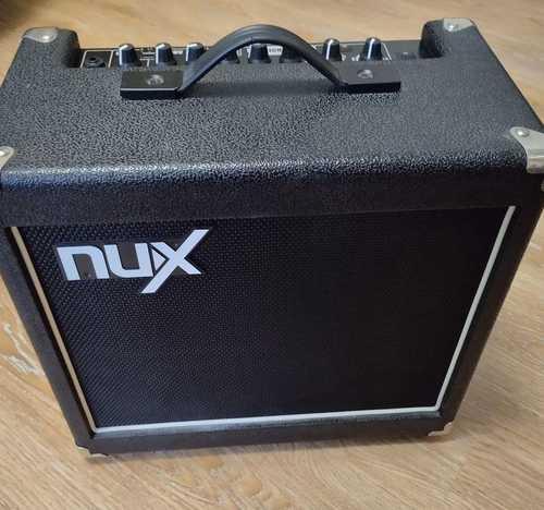 Комбоусилитель Nux mighty 15