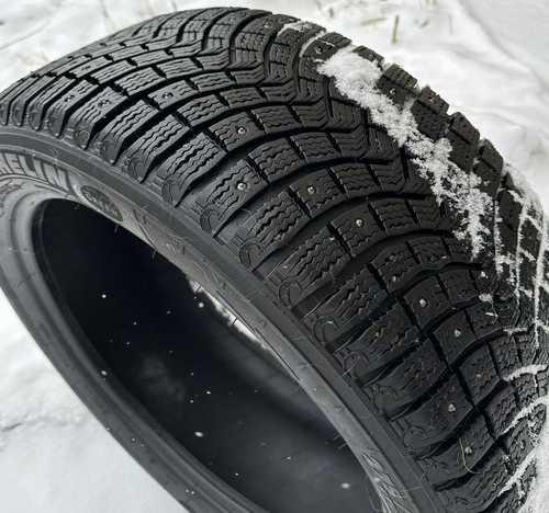 Michelin Latitude X-Ice 275/45 R20 110T