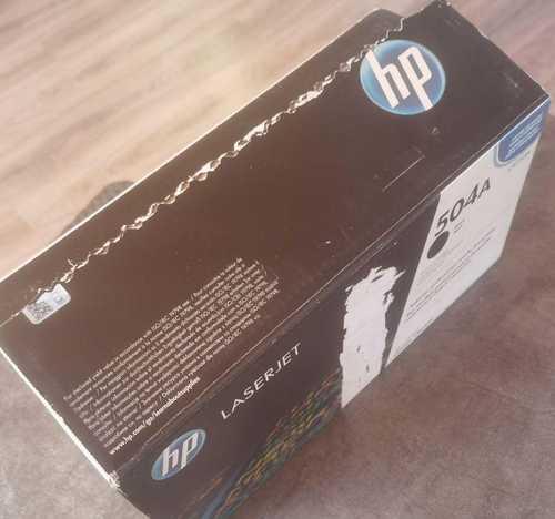 Новый оригинальный картридж HP CE250A 504A