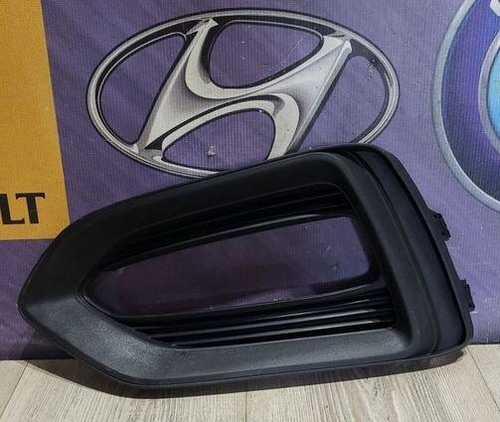 Оправа накладка птф туманки Hyundai solaris 2 Лев