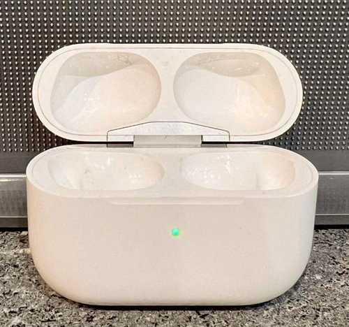 Кейс от наушников Apple Airpods pro