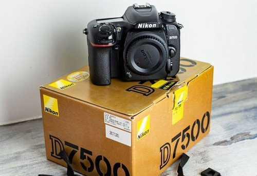 Фотокамера Nikon D7500 (Body)