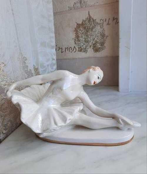 Старинная статуэтка балерина, завод лзфи 1960е год