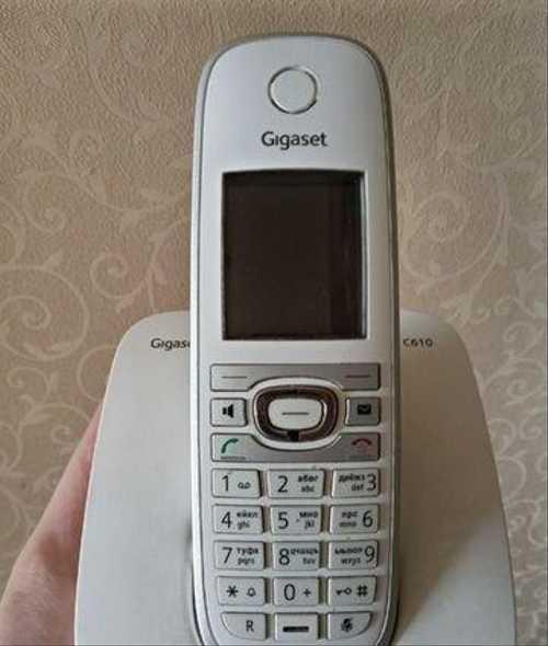Белый радиотелефон Gigaset C610
